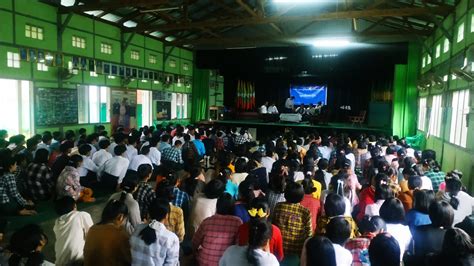 ဝန်းသိုမြို့ အ ထ က၌ လူငယ်စကားဝိုင်းကျင်းပ Information And Public