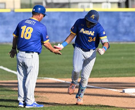 Sgv Varsity Roundup Bishop Amat Baseball Holds Off Paraclete Bonita