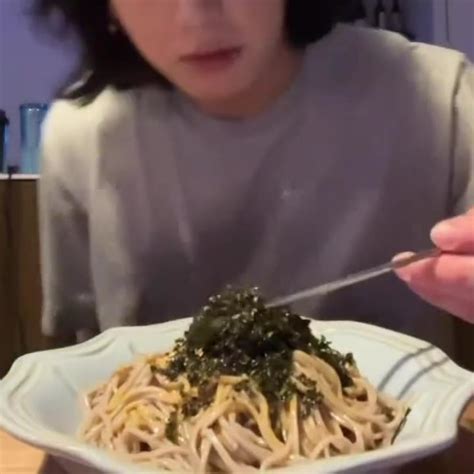 خلاصه ای از لایو جونگ کوک فیلم ویسگون