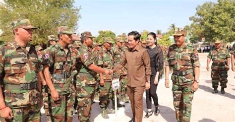 ឯកឧត្តម ឃួង ស្រេង អភិបាលរាជធានីភ្នំពេញ