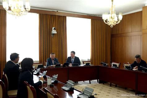 ЁЗСХБХ Байнгын хорооны даргаар Б Баттөмөрийг улируулан сонгохыг дэмжлээ