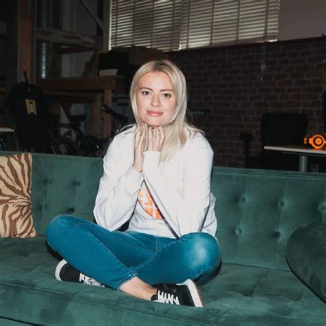 Hot And Sexy Elyse Willems Photos ThBlog