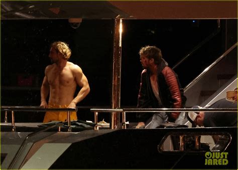 Photo Aaron Taylor Johnson Shirtless On Set The Fall Guy 096 Photo 4855763 Just Jared