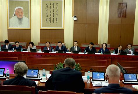 ЕВРОПЫН ХОЛБООНЫ ЭЛЧИН САЙД НАРЫГ ХҮЛЭЭН АВЧ УУЛЗЛАА ЗАСГИЙН ГАЗРЫН ХЯНАЛТ ҮНЭЛГЭЭНИЙ