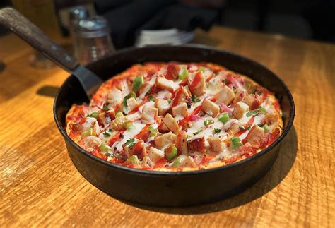 Buffalo Chicken Pizza Bjs Signature Deep Dish Pizza Bjs Menu