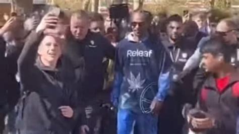 Snoop Dogg Impersonator Tricks London Stoners On 420 Disndatradio