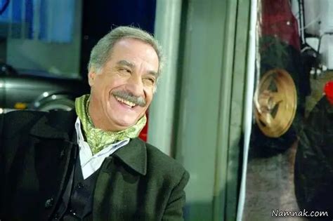 بیوگرافی و عکس های شخصی سیاوش طهمورث بازیگر سرشناس ایرانی