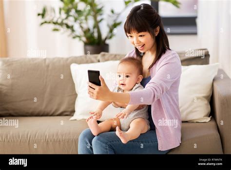 Japanese Mother And Son Hi Res Stock Photography And Images Alamy