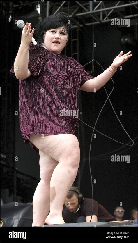 T In The Park July 2007 Beth Ditto Performs On The Nme Stage Stock