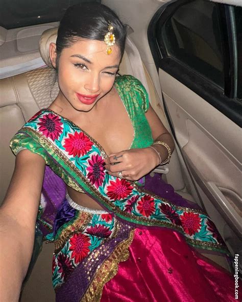 Komal Khosla Nude The Fappening Photo 2438850 Fappeningbook