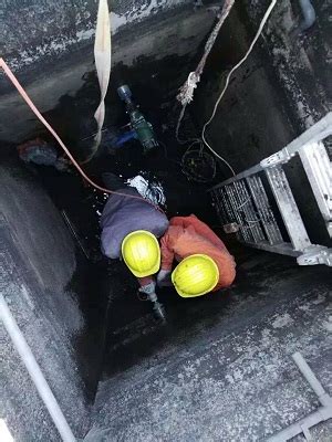 工厂污水池应如何清理？
