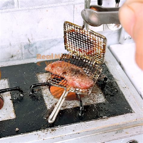 Miniature 1 12 Bbq Foldable Grill Net Mini Food Cooking Shop Real Mini World