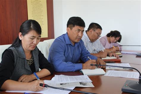 СОНСГОЛ ХЭЛ ЯРИАНЫ БЭРХШЭЭЛТЭЙ ИРГЭД АЙМГИЙН УДИРДЛАГУУДТАЙ УУЛЗЛАА