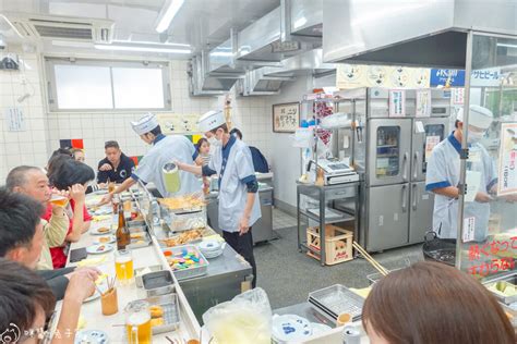大阪美食。八重勝炸串 通天閣附近超美味平價炸串 好吃不膩又超多選擇 咪醬の兔子窩