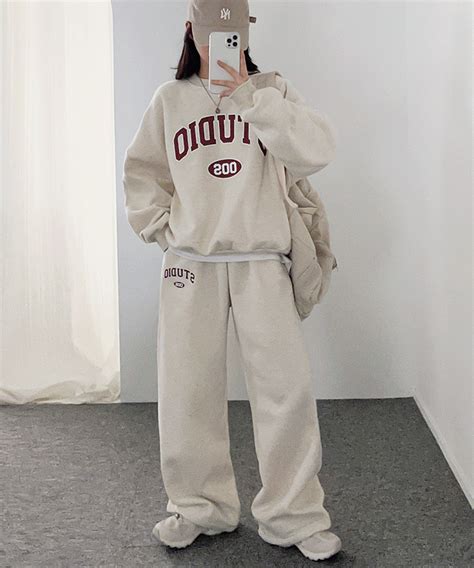 기모 스튜디오 트레이닝 세트 맨투맨스트링 밴딩 바지 에이블리