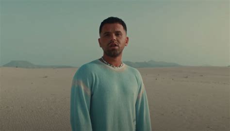 Yll Limani Publikon Këngën E Re “prite”