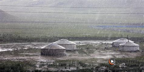 Өнөөдөр төвийн аймгуудын нутгаар дуу цахилгаантай усархаг аадар бороо орно
