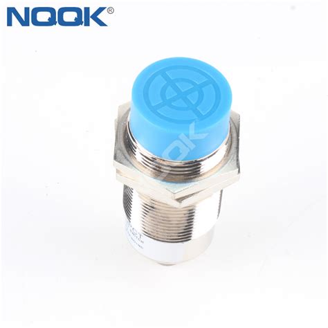 LM30 3015PCT 15mm PNP NC Detect Range IP67 InductiveType Proximity Sensor Switch Yueqing Nqqk