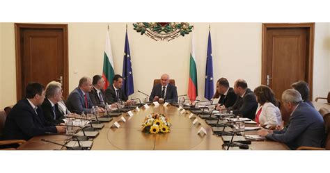 Вижте кои са новите областни управители