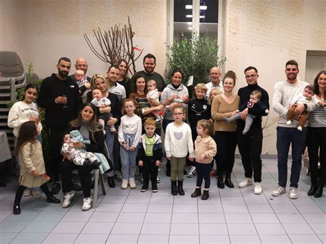Fauverney Un Arbre Remis Aux Familles Qui Ont Eu Un Enfant Cette Année