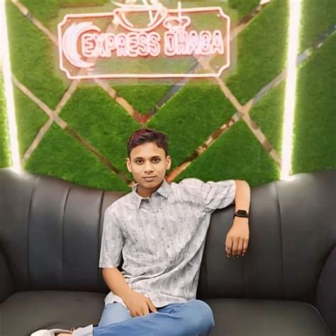 Arif Munshi Innocent Munshi • Threads Say More