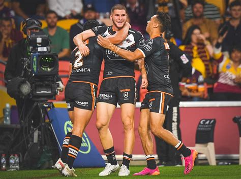 The Best Photos From Our Magic Round Clash Wests Tigers