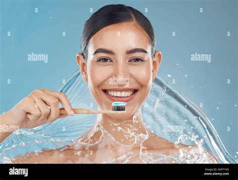 Toothpaste Toothbrush Water At Lachlan Macadie Blog