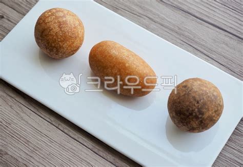 찹쌀도너츠 찹쌀도넛 도너츠 빵 제과 사진이미지일러스트캘리그라피 Jameshan3035작가