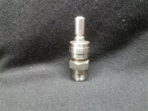 Stainless Steel Instrumentation Quick Connect Stem 38 In Swagelok
