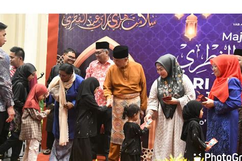 Ahmad Zahid Rai Dan Santuni Masyarakat Bagan Datuk