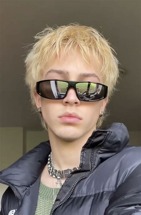 Pinterest Bleached Hair Men Men Blonde Hair Short Punk Hair
