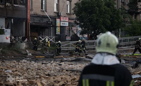 Нічна атака рф важкі поранення дістали пресофіцер ДСНС Павло Петров та пресслужбовиця Інна