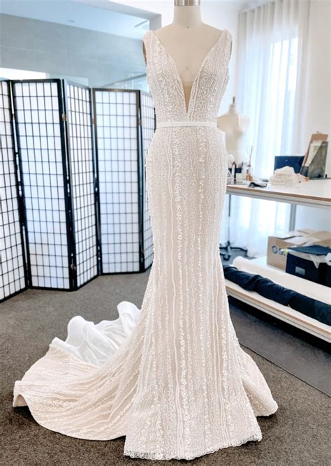 Cassandra Renee Verona Sample Wedding Dress Save Stillwhite