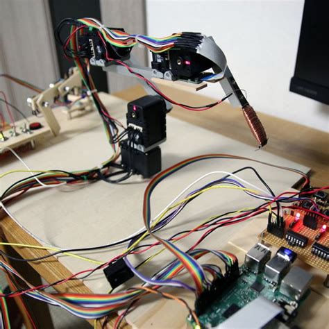 Raspberry Pi Robot Arm With Computer Vision