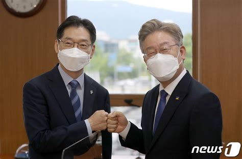 속보 이재명 오늘 오후 김경수 전 경남지사 면담 뉴스1