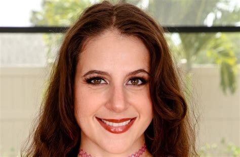 Allie Adams Biographywiki Age Height Career Photos And More