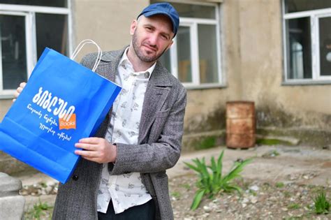 კამპანია აჩუქე წიგნი დაიწყო Ambebi Ge