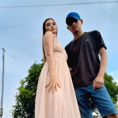 Oliveira Thayzeand 🧸 Taize Oliveira Correia • Threads Say More