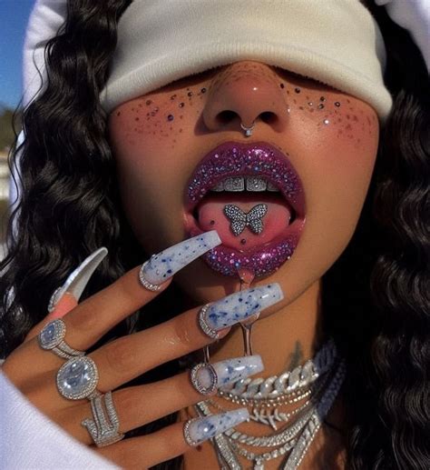 Mushki Real Vids Baddie Drawings Lips Baddies Wallpaper Iphone