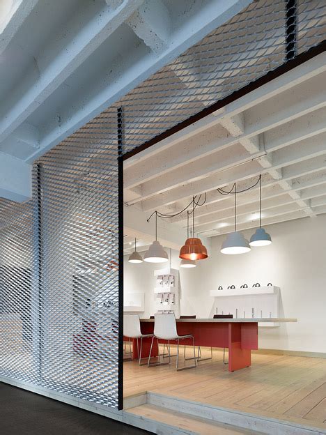 Alexander Fehre Designs Office For A Conveyor Belt Manufacturer