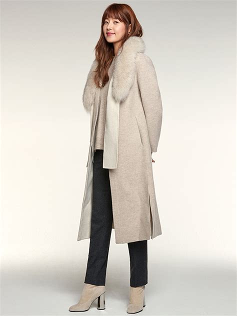 롱패딩만큼 인기있는 롱코트 올 겨울 롱코트로 롱다리 코디 완성 보스트로 오스틴리드 남자 롱코트 여자 롱코트 조이너스 올리비아 하슬러 네이버 블로그
