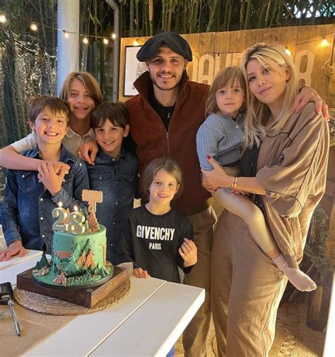 Biodata Wanda Nara Istri Mauro Icardi Usia Hingga Kisah Asmara Memora Id