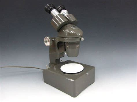 Bulova Sm 1 Stereo Microscope With Case