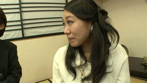 子連れの同窓会 当時クラスでマドンナ的存在だった美熟女とその同級生の20代息子をその気にさせてsexさせる 3 アダルト動画 ソクミル