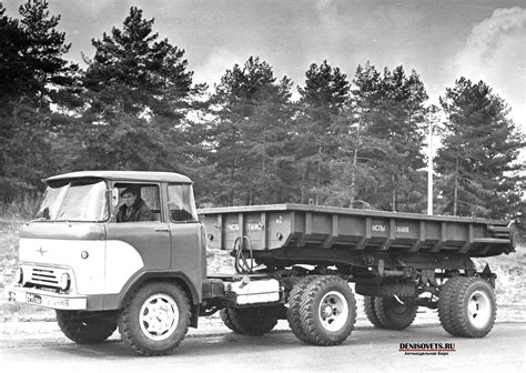 опытный седельный тягач КАЗ-608Д с опытным самосвальным рамным ...