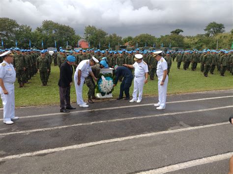 Marinha Celebra Dia Internacional Dos Mantenedores Da Paz Heróis