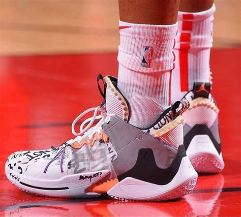 2 293 Me Gusta 7 Comentarios Russell Westbrook Sneaker Page