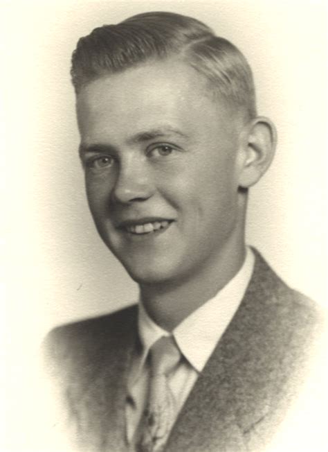 Lewandowski Thomas L Roberts Funeral And Cremation Chapel