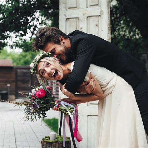 Funny Wedding Photos For Couples