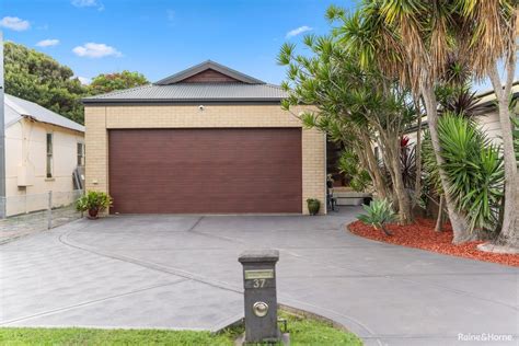 Marks Point Road Marks Point NSW Domain